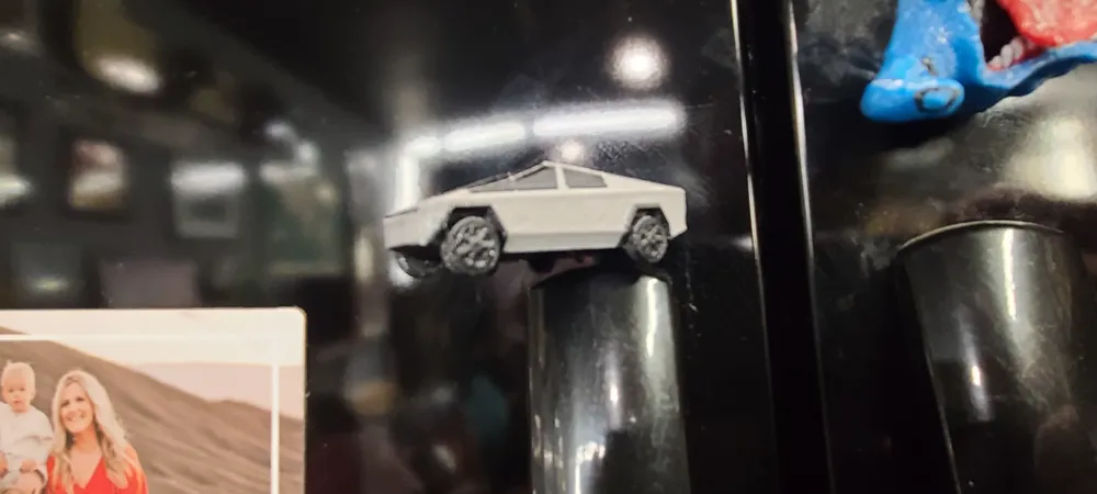 Cybertruck Breakout Magnet by for1busyguy - MakerWorld