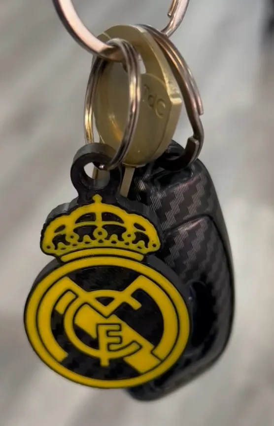 Real Madrid keychain // Llavero Real Madrid by jorgegalindo94 - MakerWorld