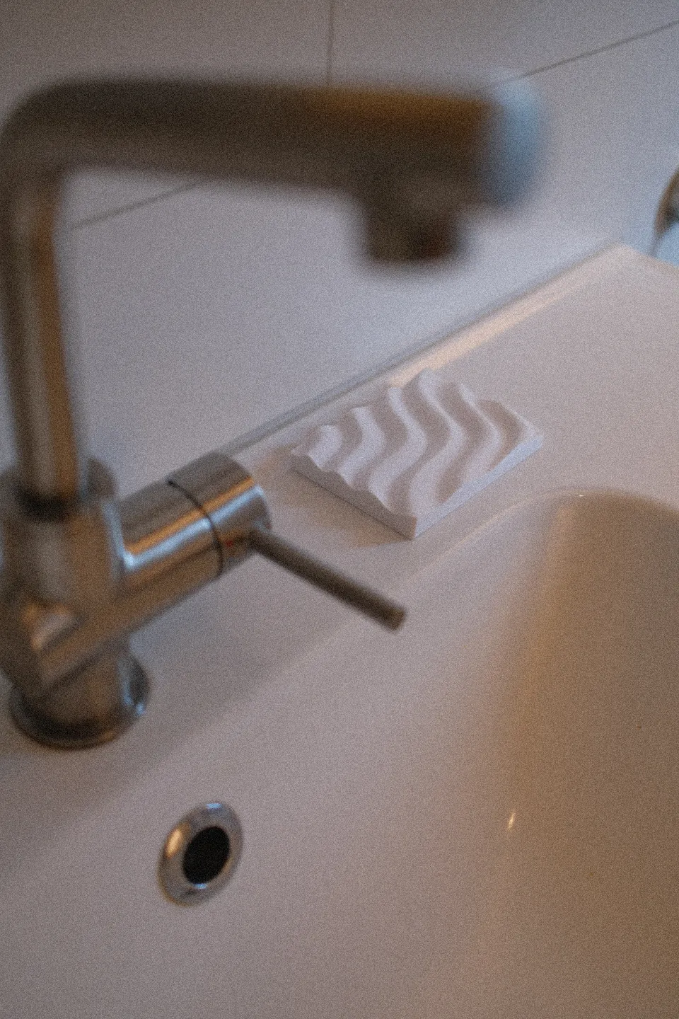 Ripple Soap Tray (MINIMALIST DESIGN) by Tim - MakerWorld