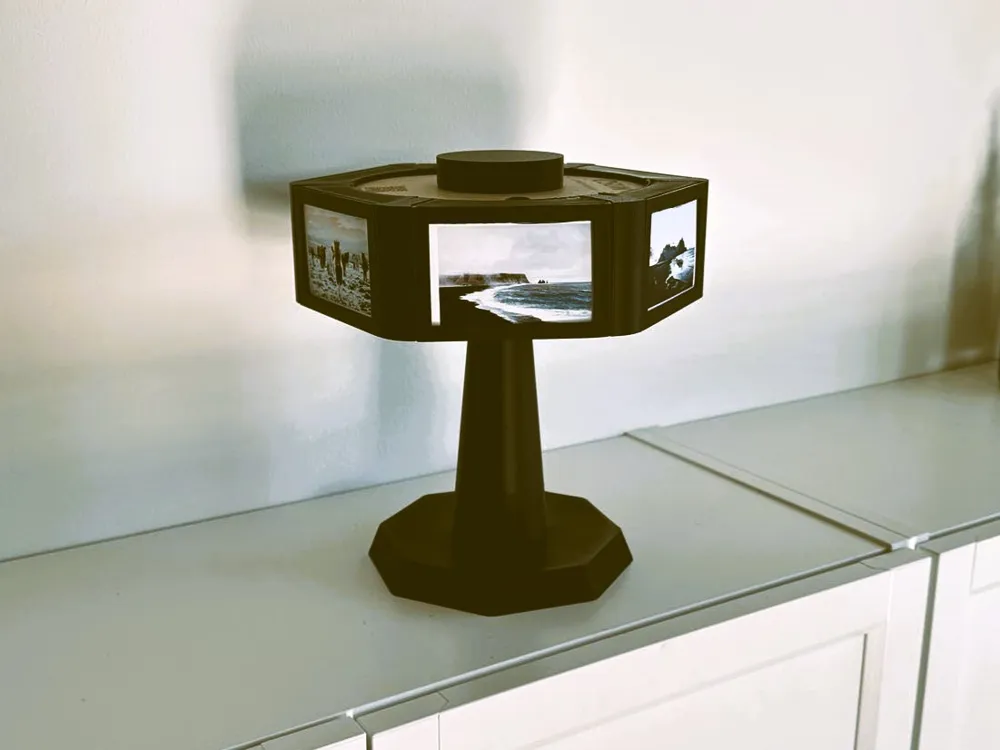 Rotating Photo Carousel • Upcycle your spools! by gardarsson MakerWorld ...