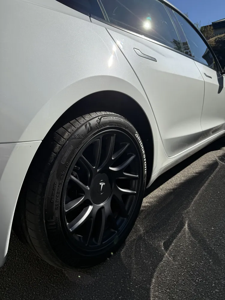 Tesla Model 3 Hubcap (Highland, 18-in wheels) by eriksh MakerWorld ...