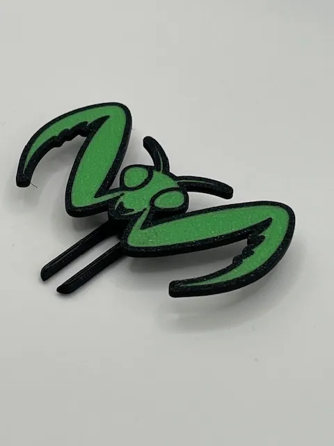 Praying Mantis Pin: Fierce Fashion with a Twist by Queen Shiba - MakerWorld