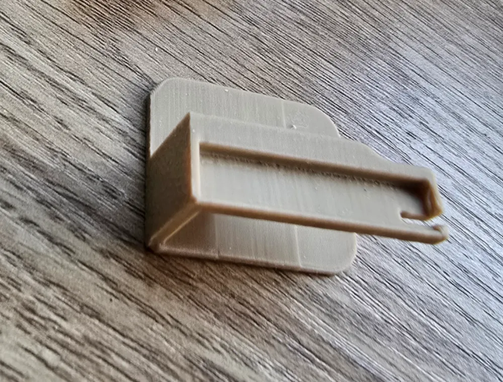 Linked tag holder by Y:H - MakerWorld