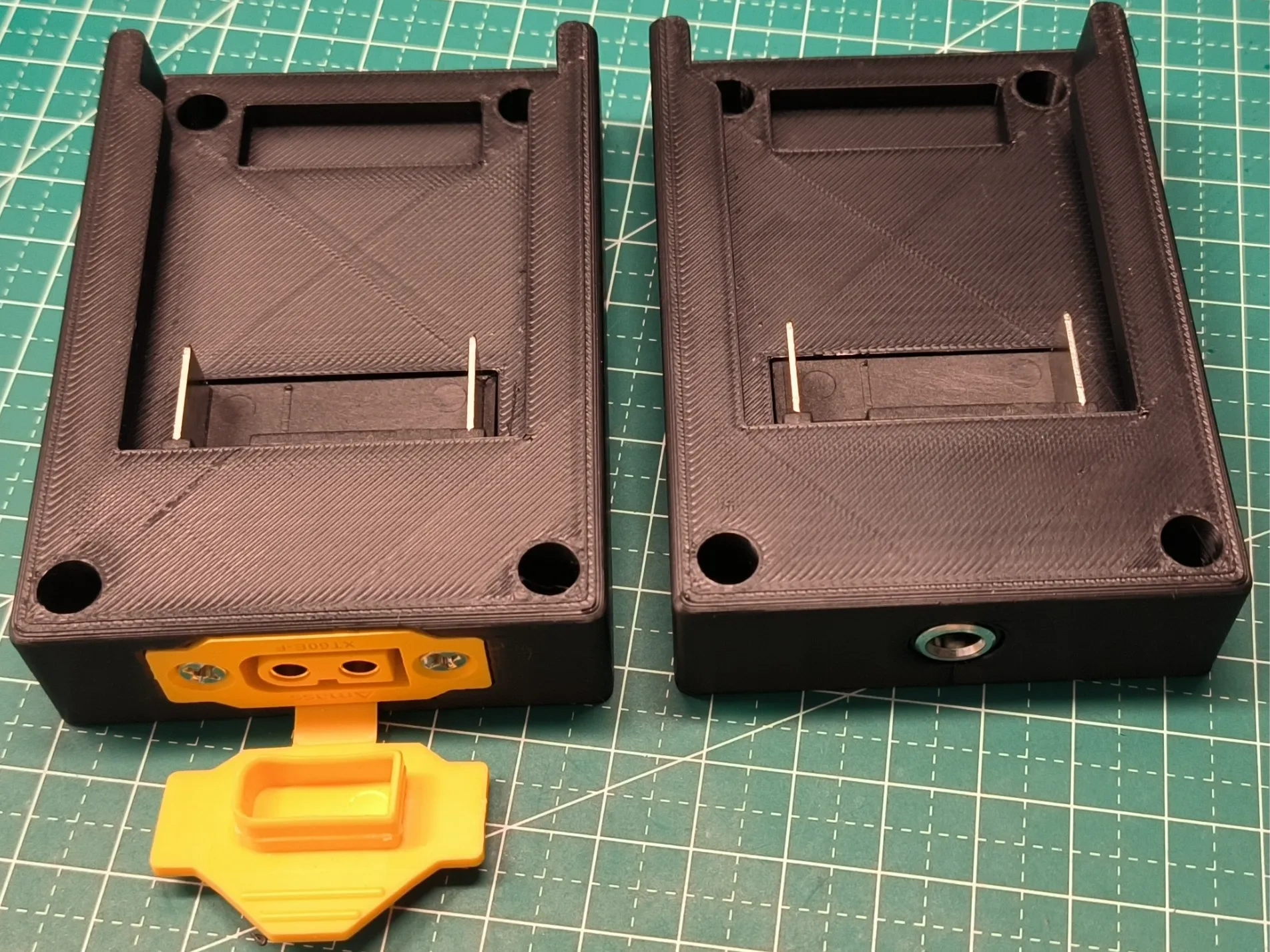 Dayi A6A7 Power Tool Battery XT60 and DC Power Socket by 小天龙 MakerWorld ...