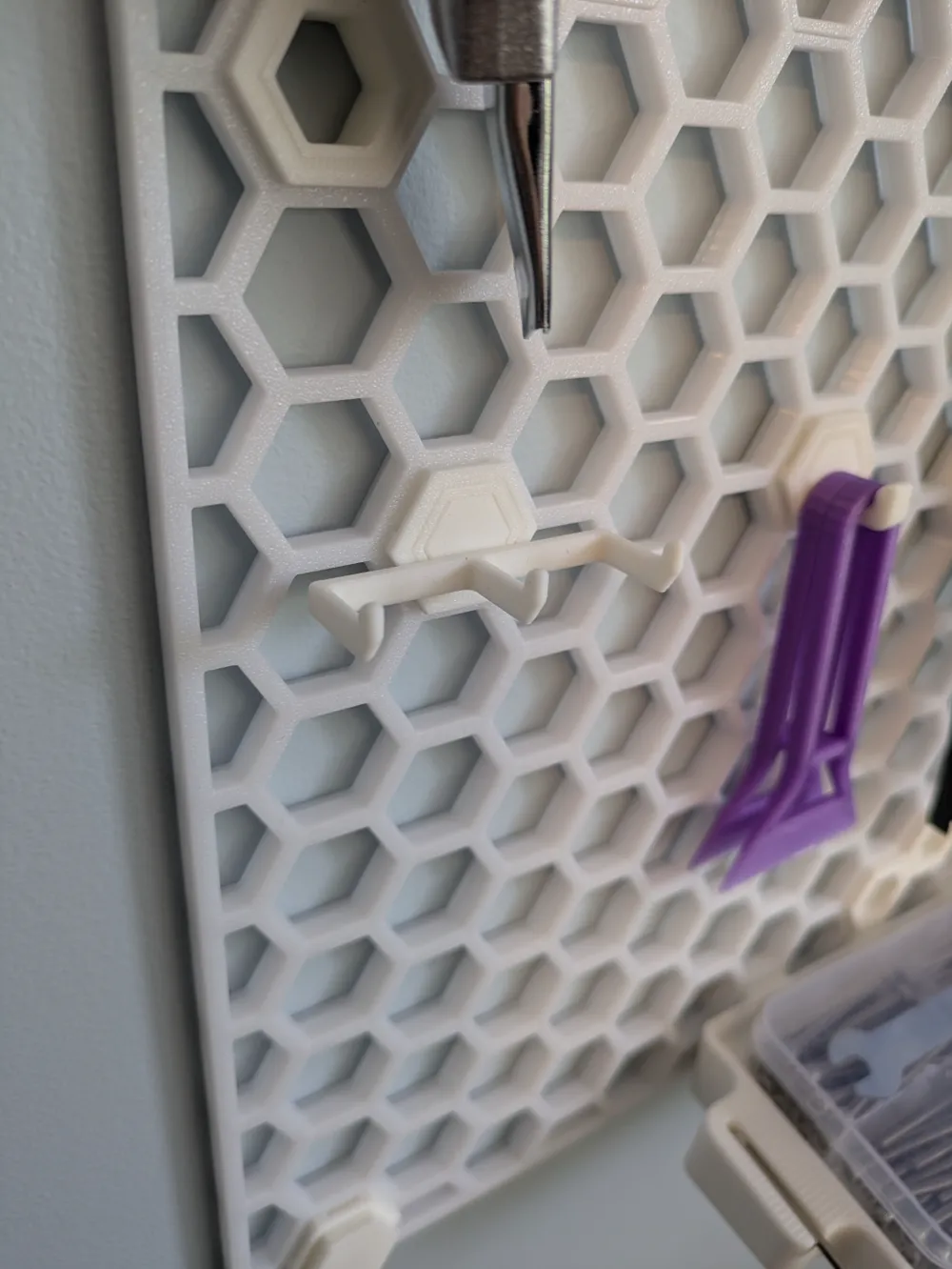 HSW Wire Brush Hooks - Honeycomb Storage Wall by Jamlam MakerWorld: Download Free 3D Models