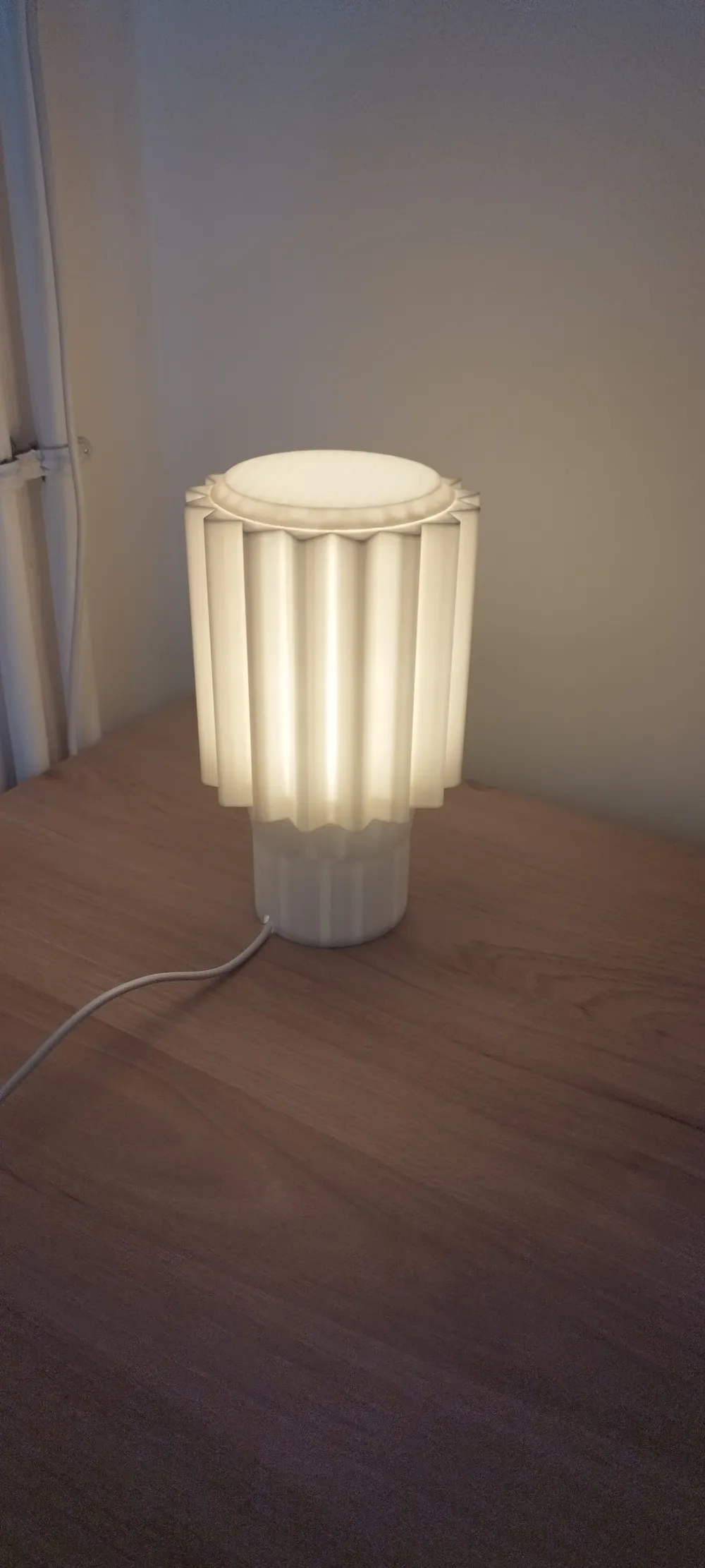 Small desk lamp - Free 3D Print Model - MakerWorld
