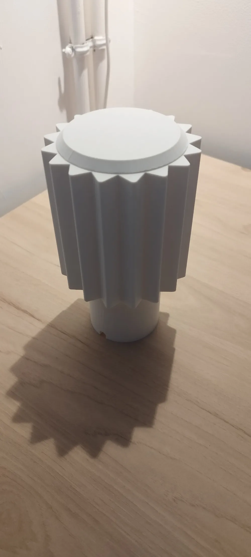 Small desk lamp - Free 3D Print Model - MakerWorld