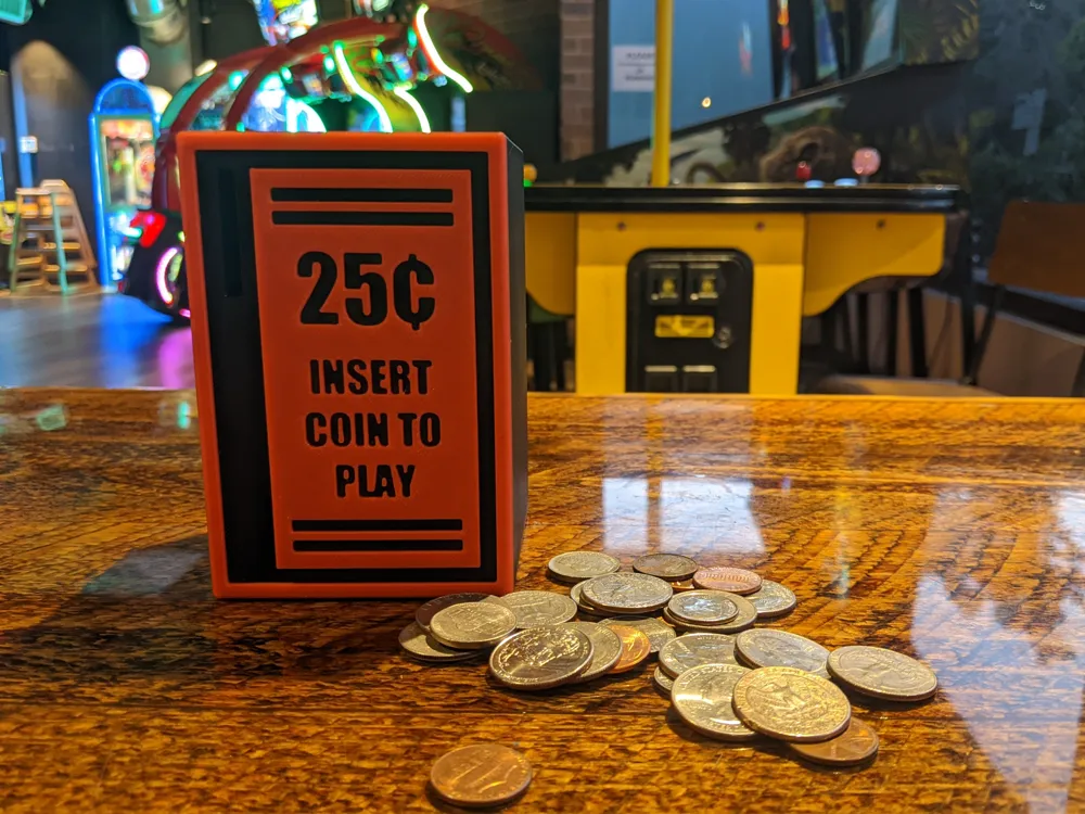 Retro Arcade Insert 25¢ Coin Bank/LED Light Holder - Free 3D Print ...