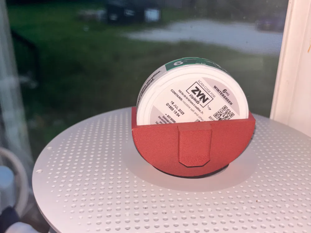 Zyn Visor Holder by Striker_315 - MakerWorld