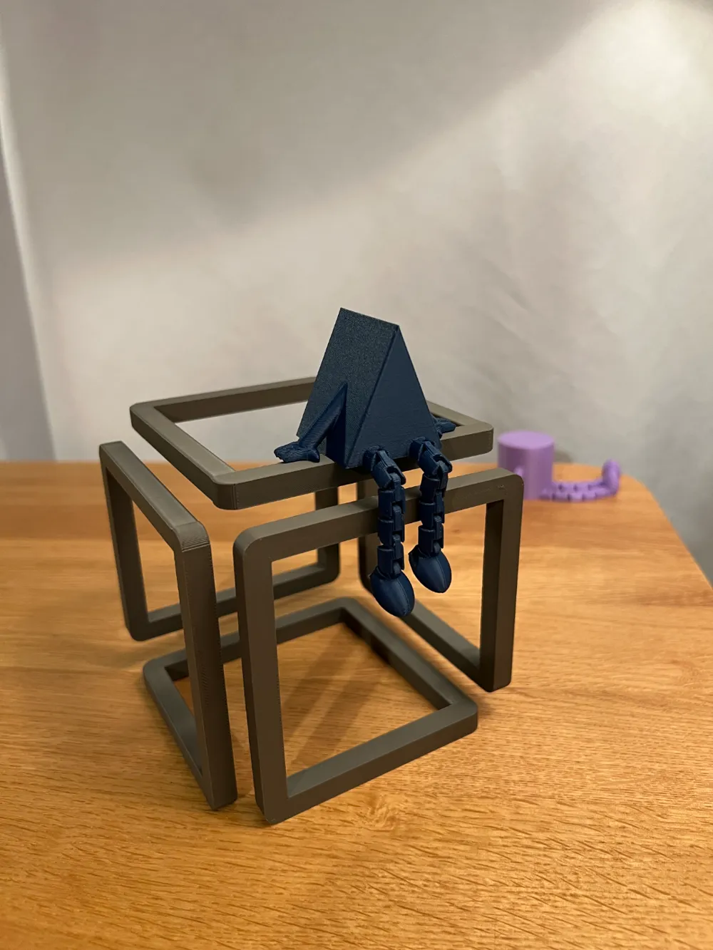Articulated Triangular Prism Buddy by fifindr MakerWorld: Download Free ...