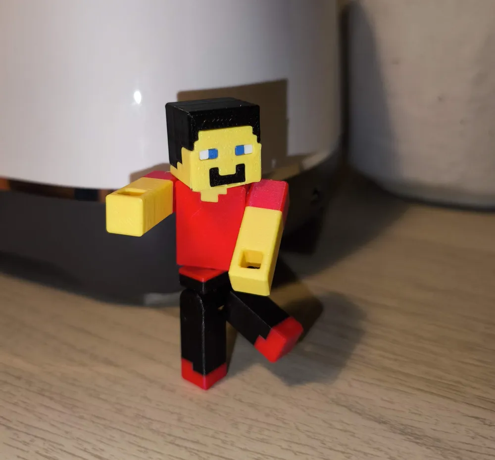 Articulated Steve – Poseable Minecraft Figure by Spennolio MakerWorld ...