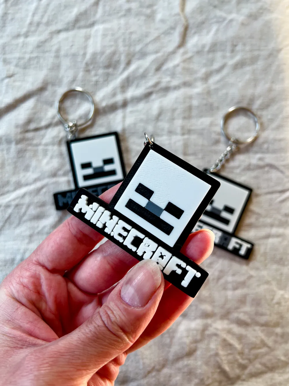 Minecraft Skeleton keychain by Zagni MakerWorld: Download Free 3D Models