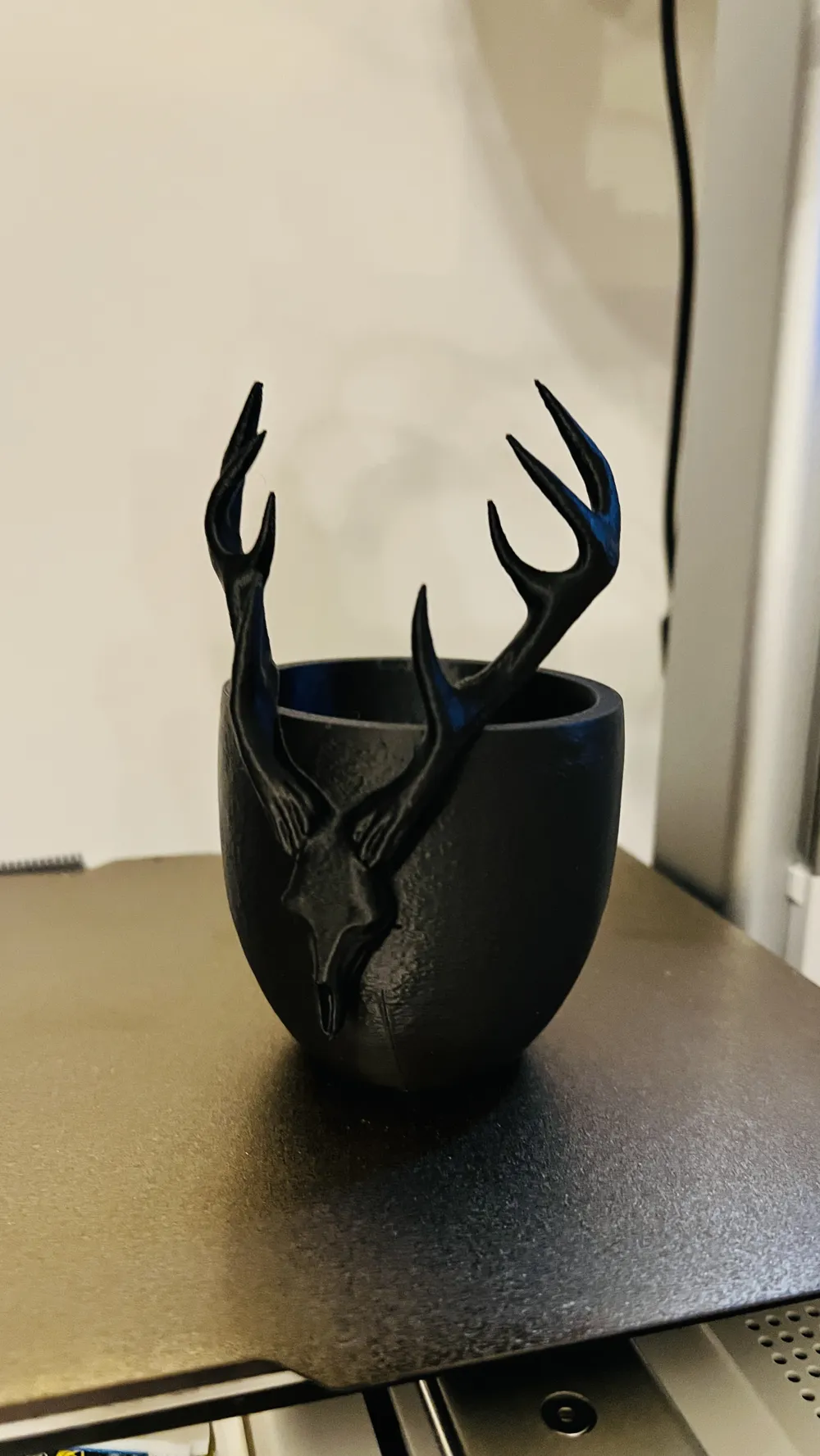 Gothic Antler Skull Planter Pen Holder by SpicyLayers MakerWorld: Download Free 3D Models