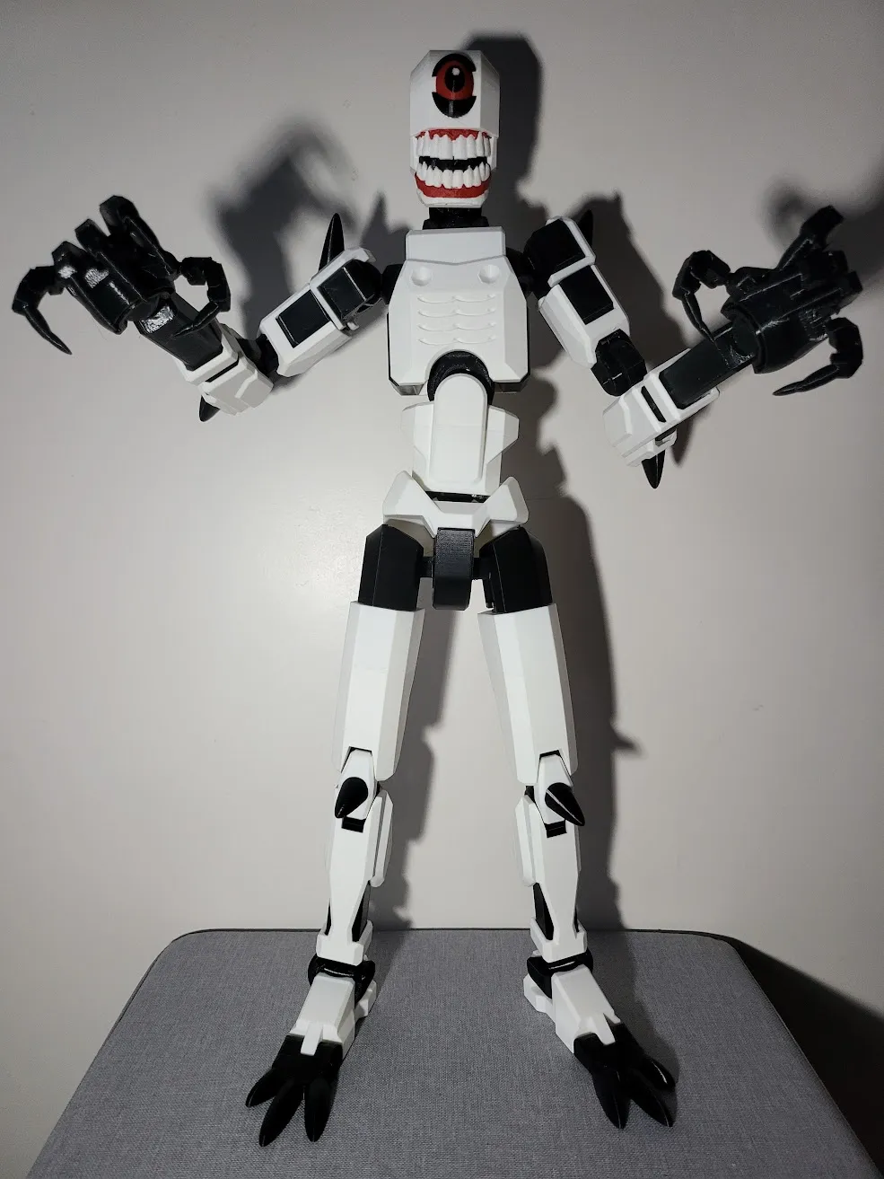 Scary Dummy / Spider Remixed by Nic-e-Create - MakerWorld