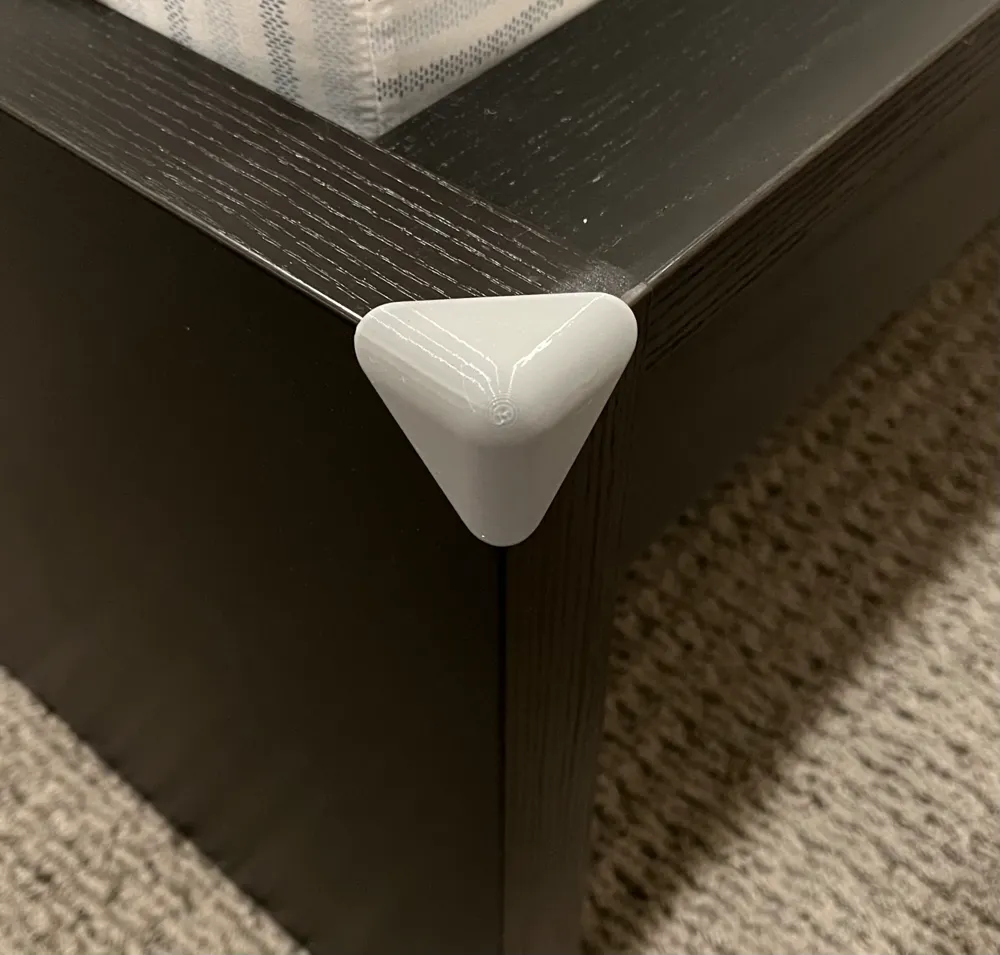 TPU Corner Bumper Pyramid-shaped - Free 3D Print Model - MakerWorld
