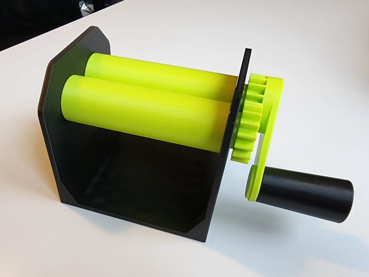 Play-Doh Pasta Roller - Version 2 - Free 3D Print Model - MakerWorld