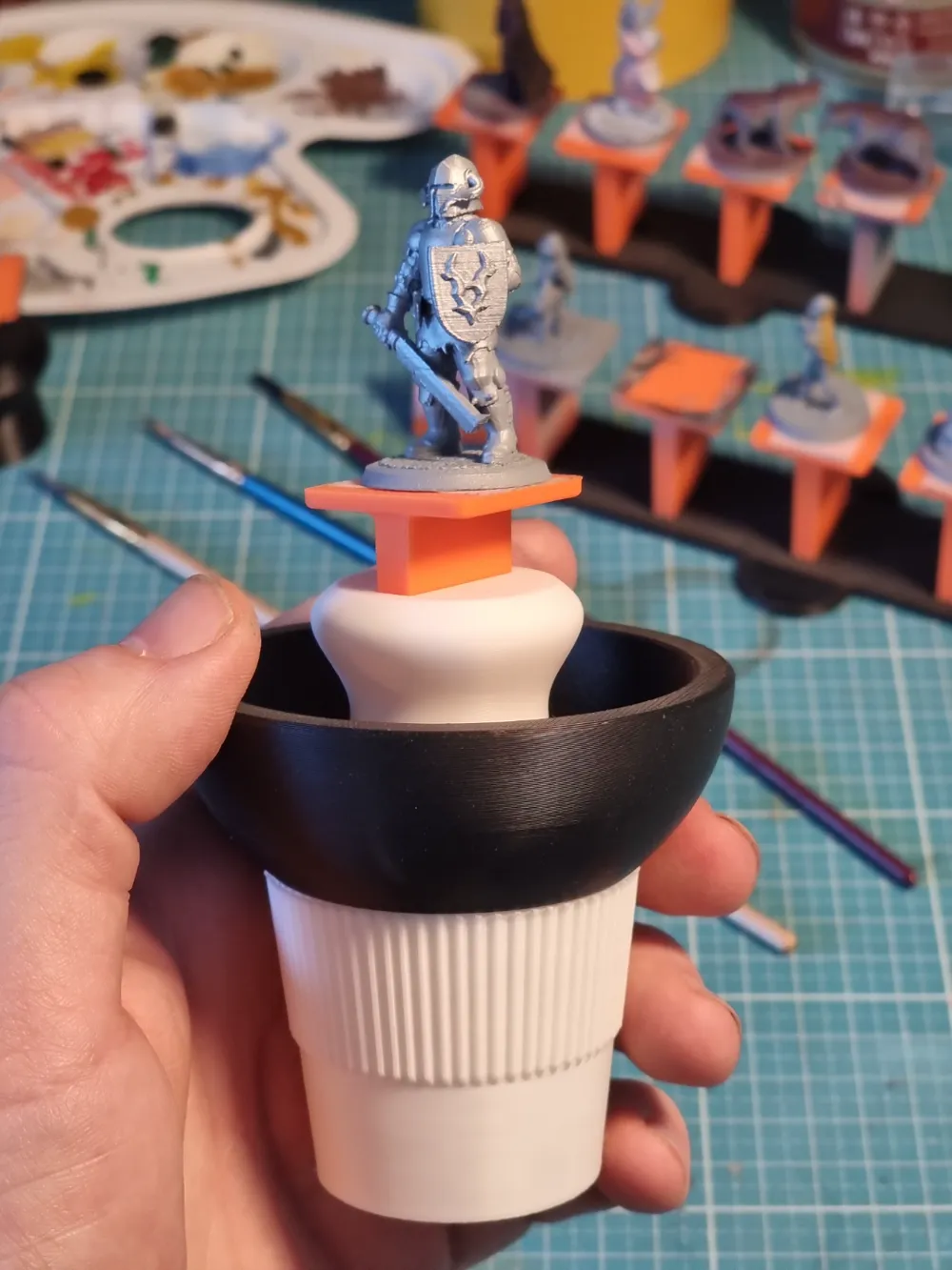 Spinning Handle miniature painting plattforms V2! - Free 3D Print Model ...
