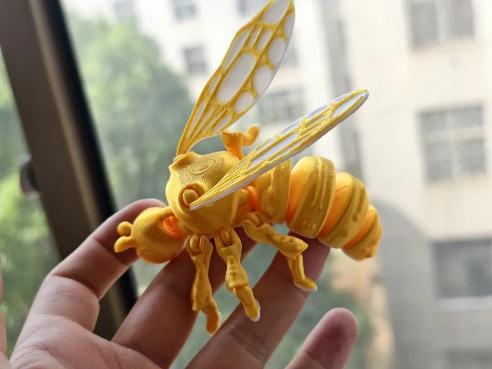 Biene, vollständig beweglich, keine Stützen erforderlich von 像素 ...