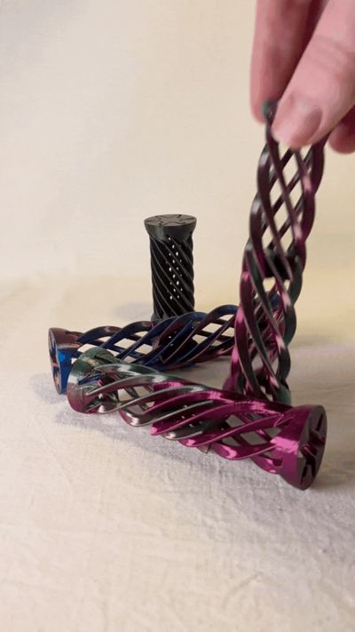 Repetitive Helix Fidget - Interlock pass thru Toy - Free 3D Print Model ...