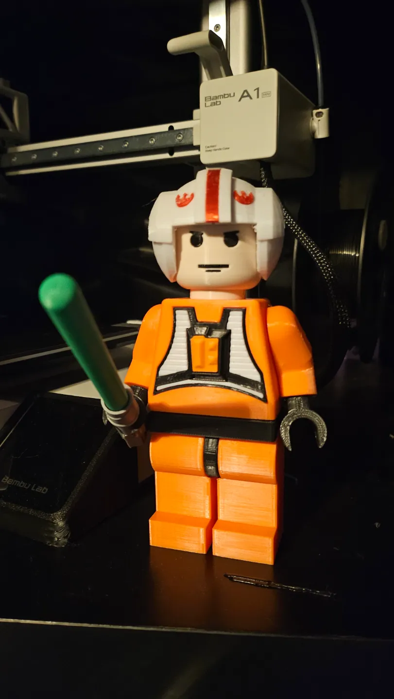 luke skywalker brick Remixed by the lauw - MakerWorld