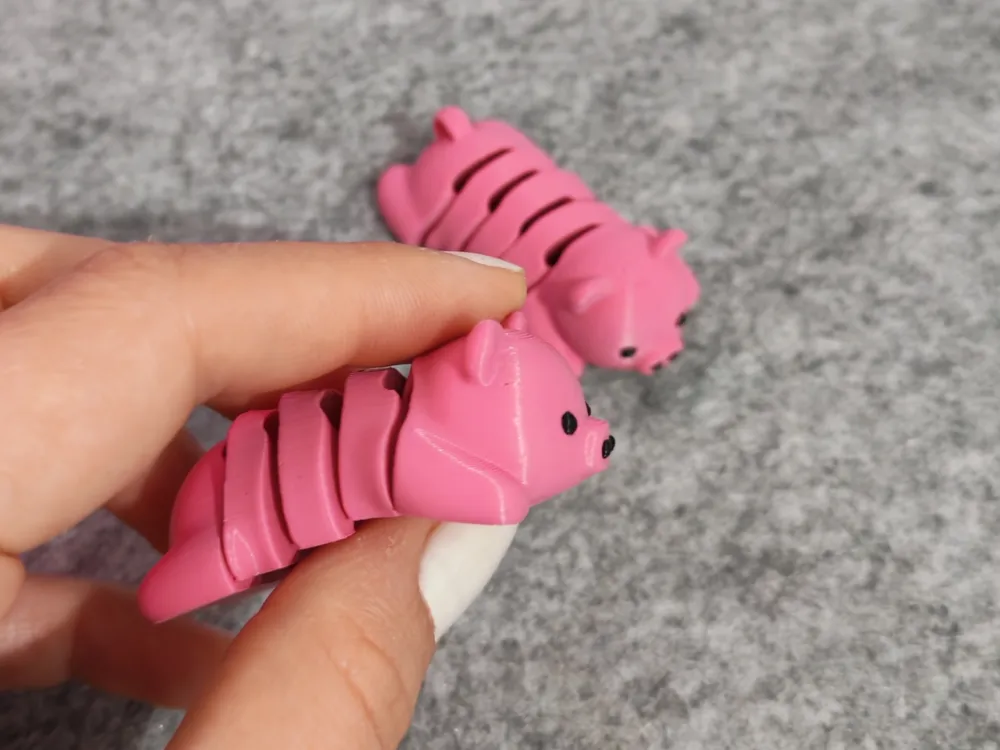 Articulated Flexi Pig - Free 3D Print Model - MakerWorld