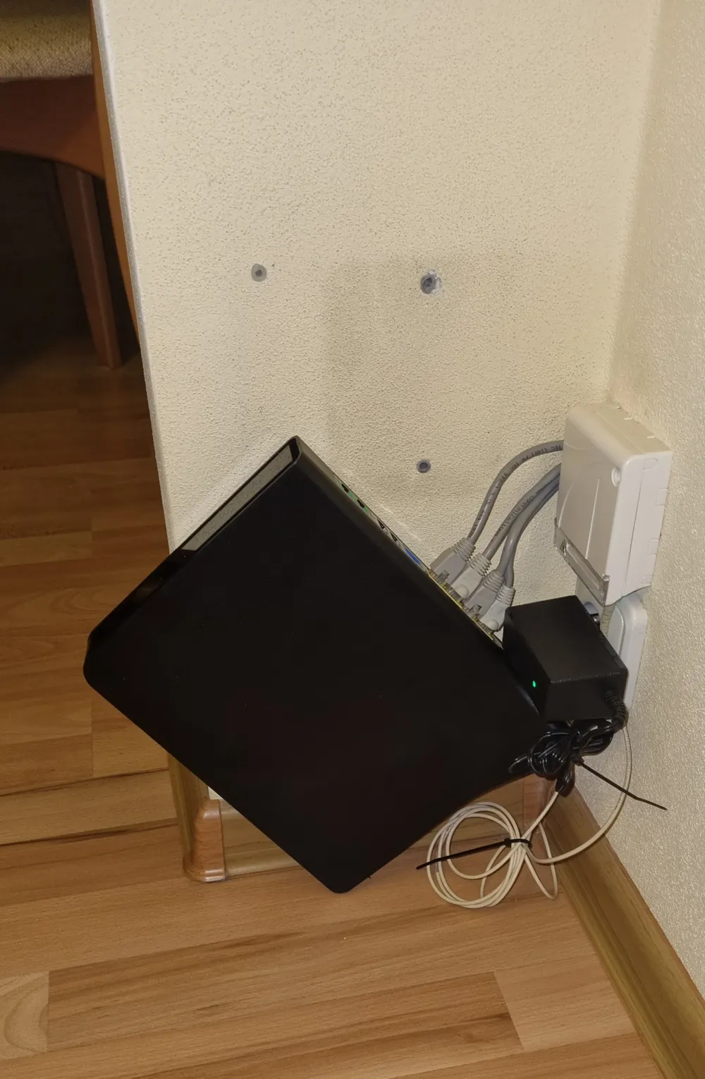 Holder for Sagemcom 5670 AX by repair3D - MakerWorld