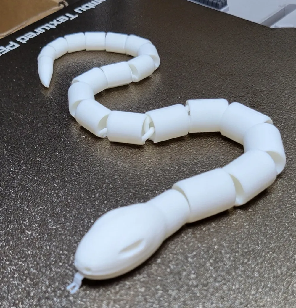 Simple articulated snake by Fetter79 MakerWorld: Download Free 3D Models