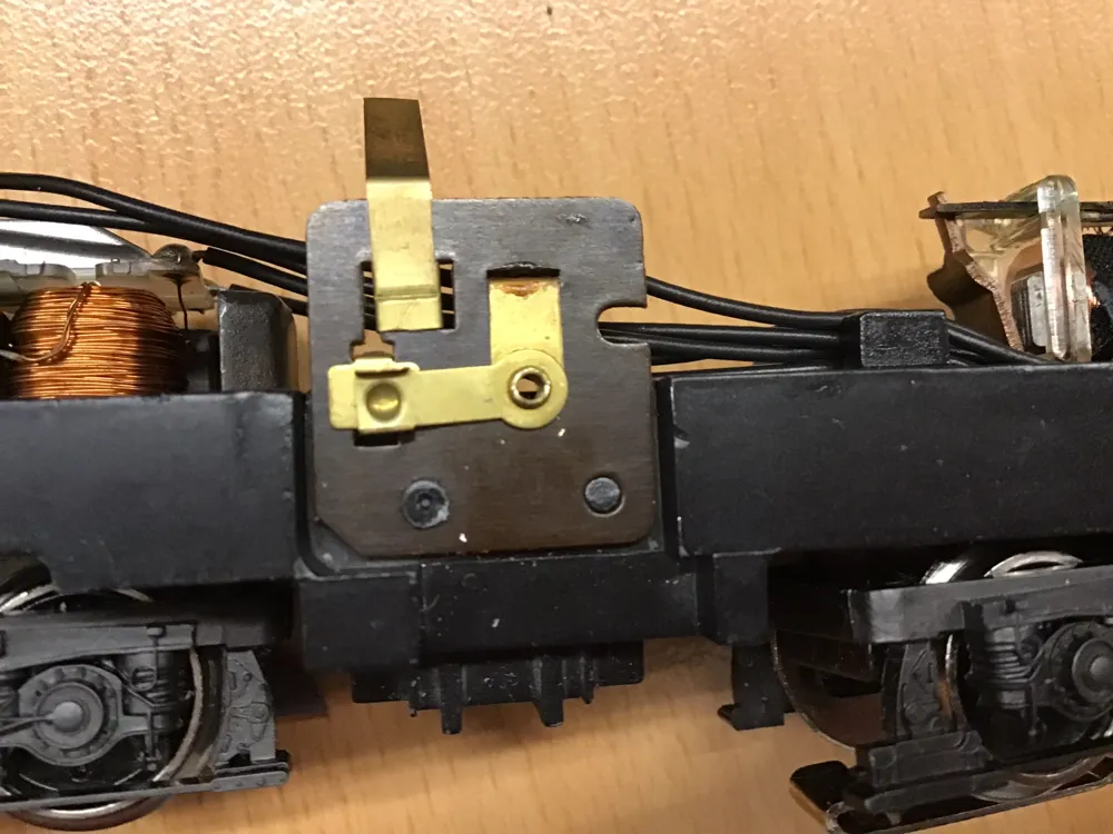 Marklin HO Pantograph Switch arm - Free 3D Print Model - MakerWorld
