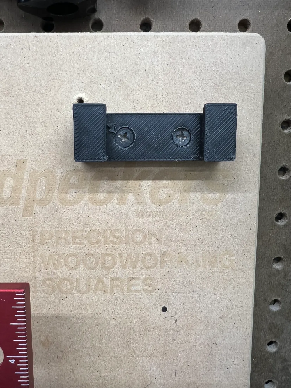 WEN 4-Inch T-Ruler Mount by Blake and Becket R - MakerWorld