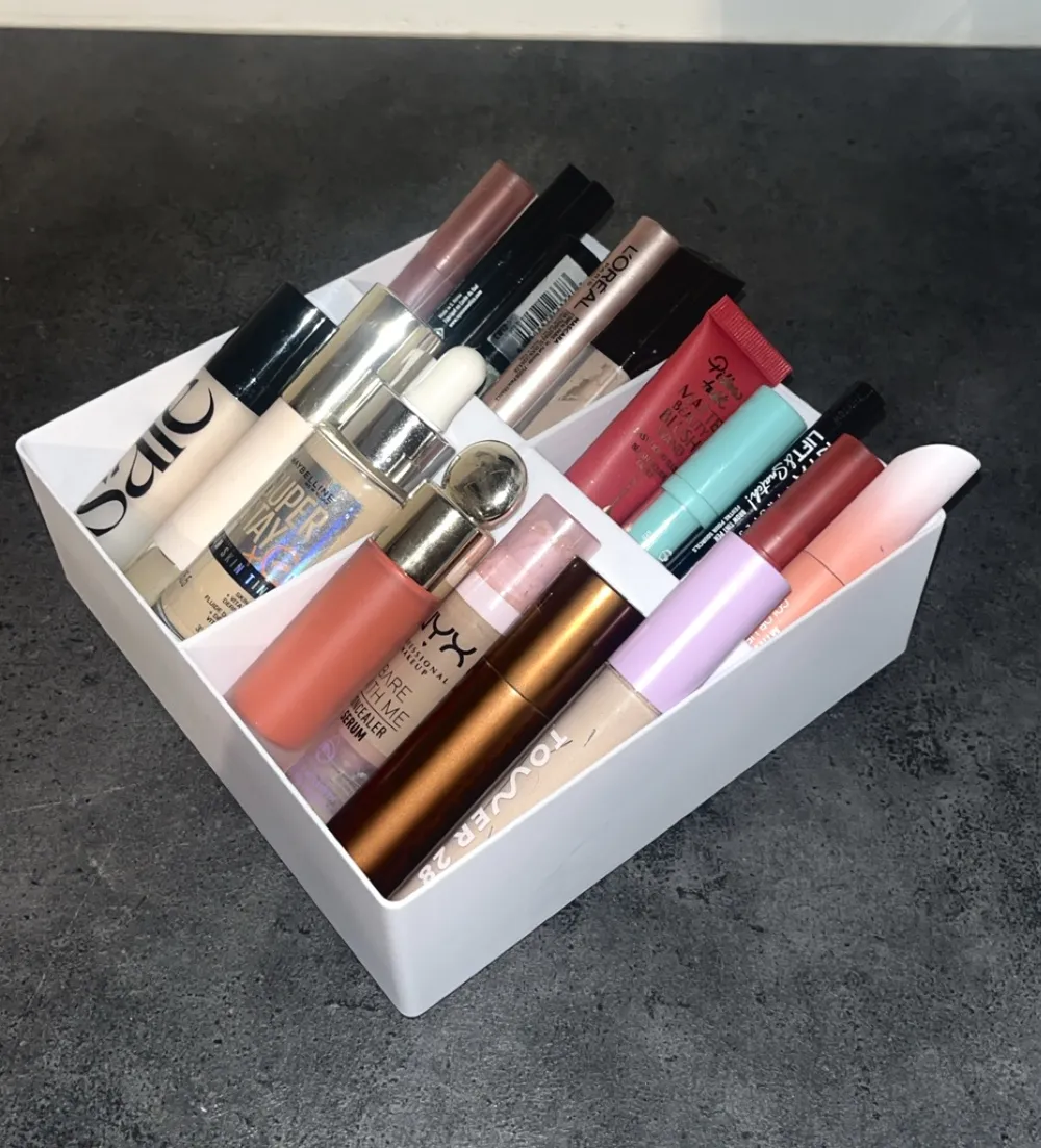 Gridfinity tilted organizer for makeup or office - Free 3D Print Model ...