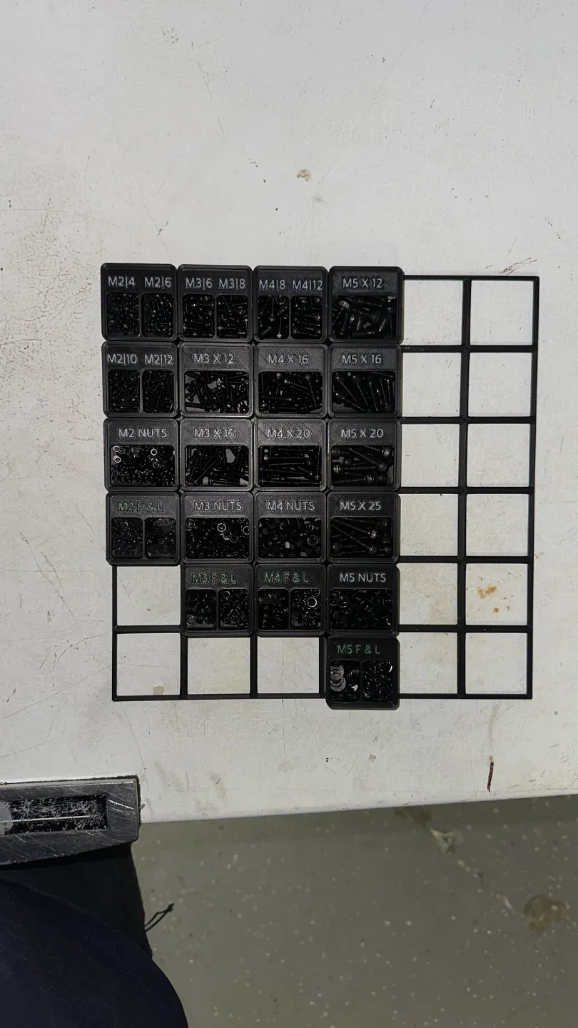 Gridfinity Inserts and Nuts by Simlk45 - MakerWorld