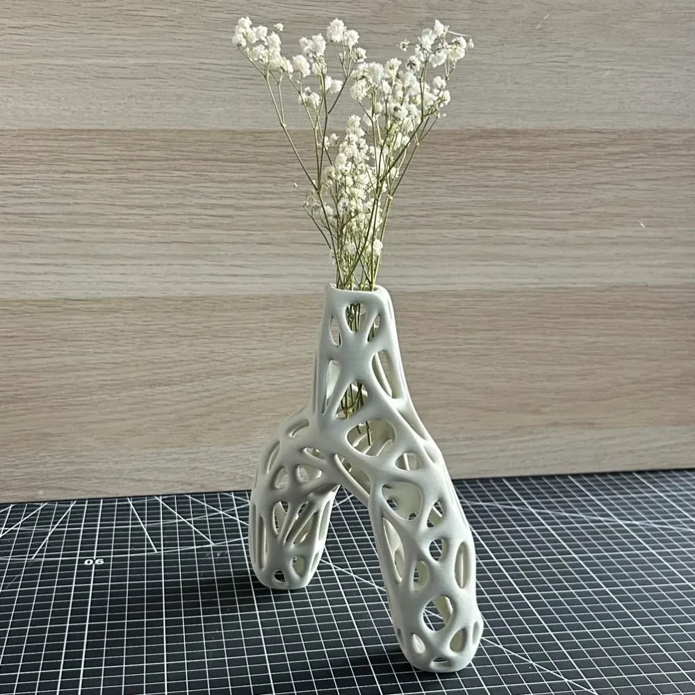 Donut Vase - Organic Mesh Flower Vase by Matthew Carlsen - MakerWorld