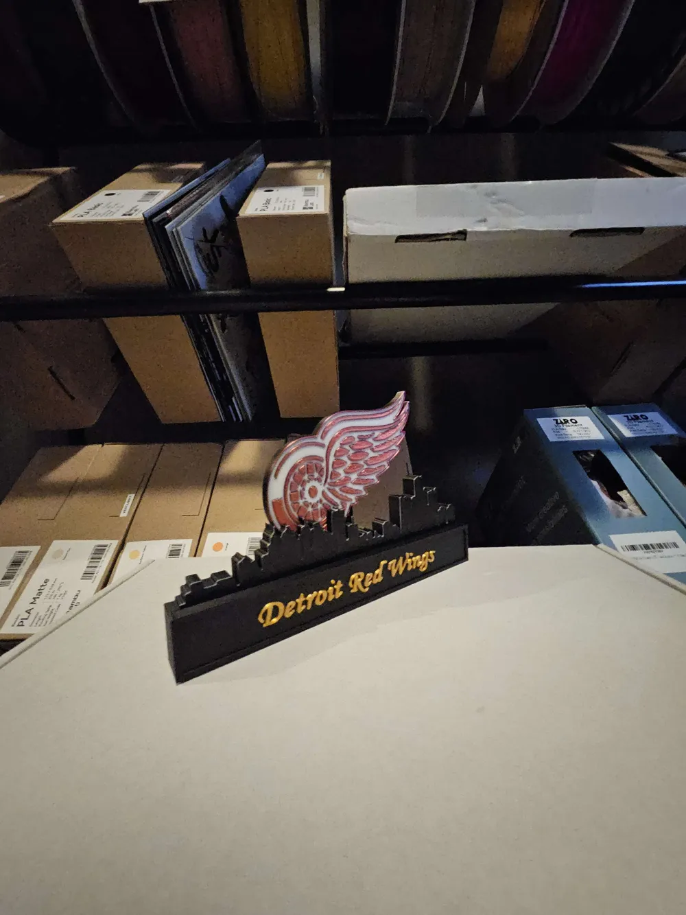 Detroid Red Wings with skyline of Detroid NHL by Jessie_3d_art - MakerWorld