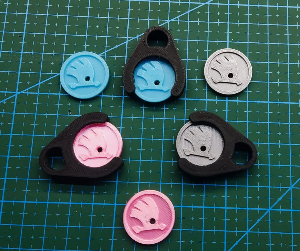 Keychain for 1 euro by Adamko - MakerWorld