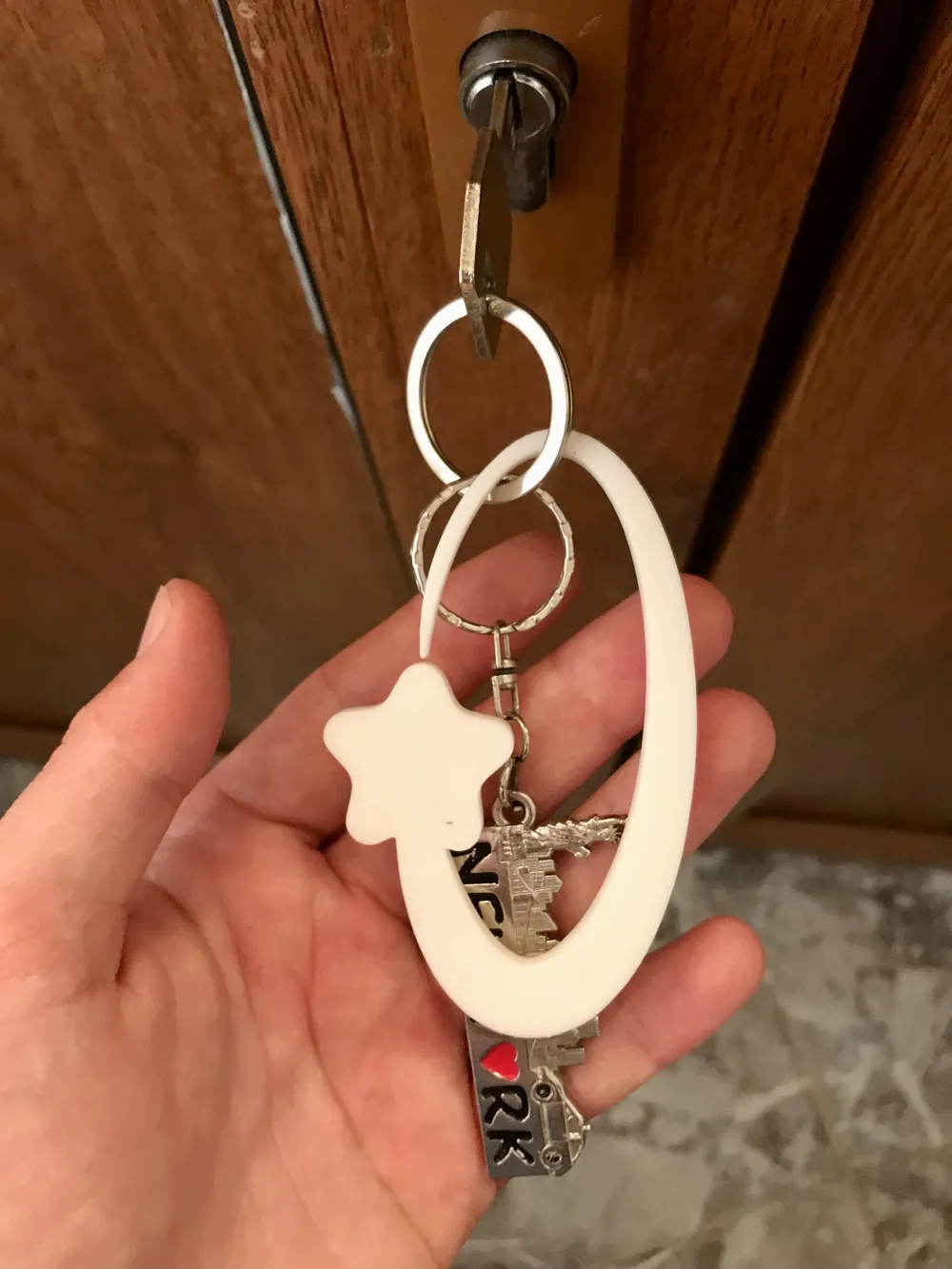 Shooting Star Keychain - Free 3D Print Model - MakerWorld