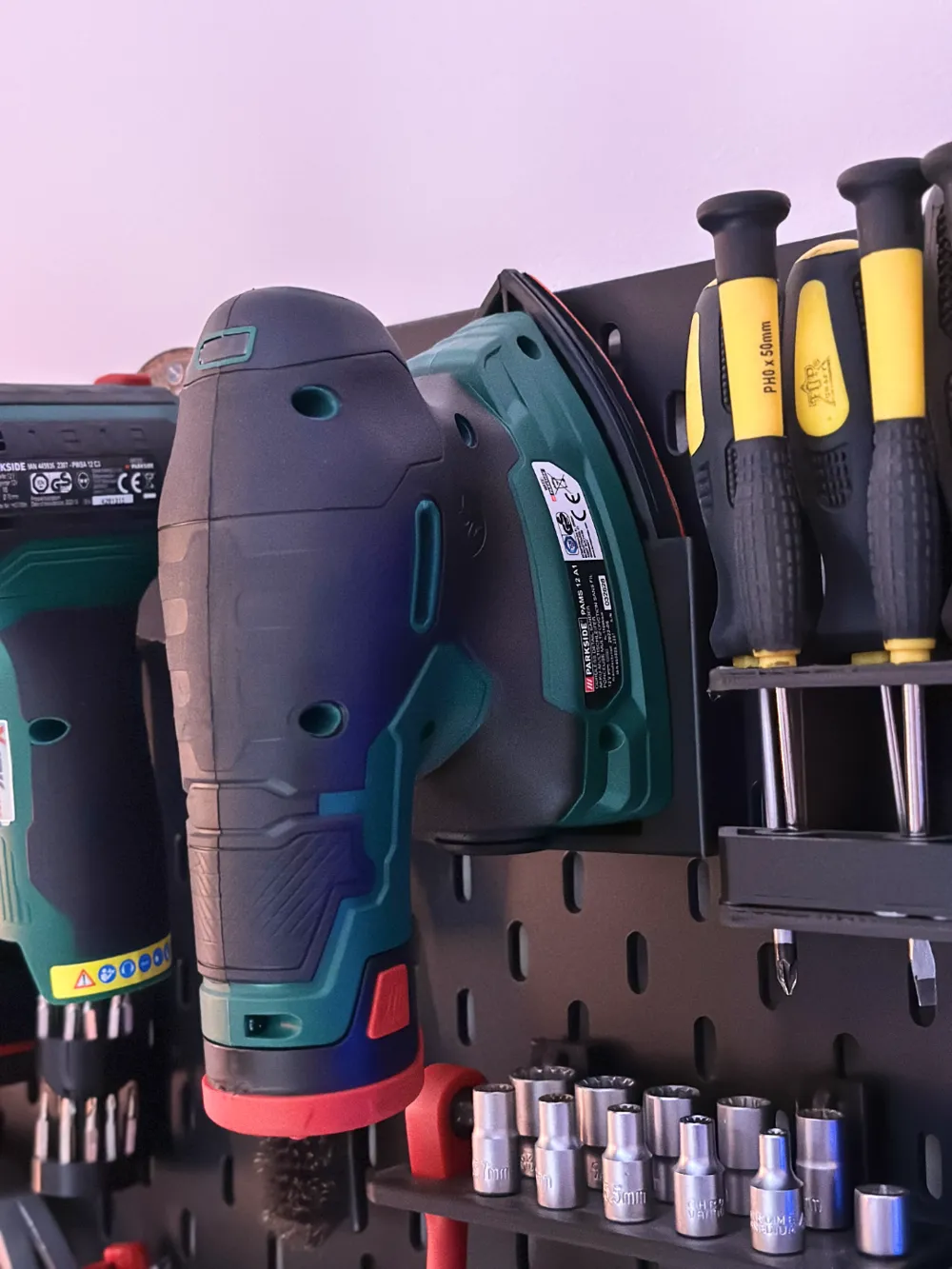 Parkside 12V Team Sander Skadis Holder by Rui Filipe - MakerWorld