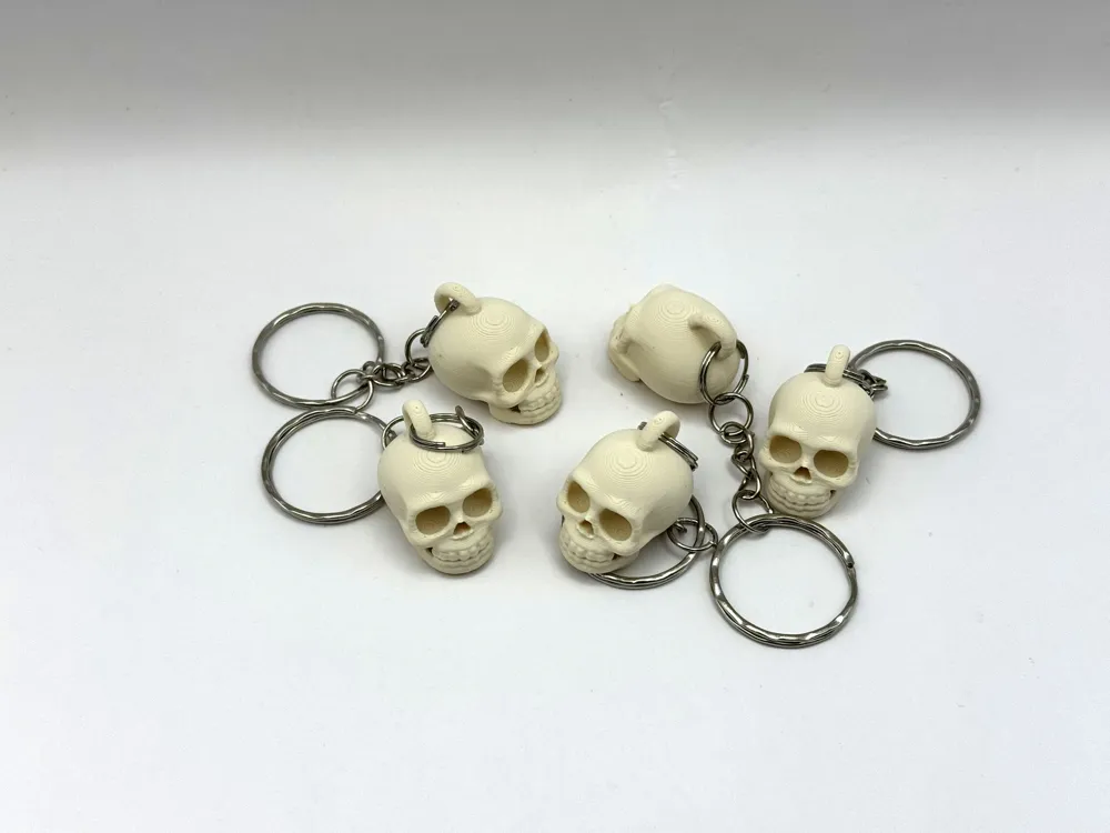 Tiny Skull Keychain by Stigern MakerWorld: Download Free 3D Models