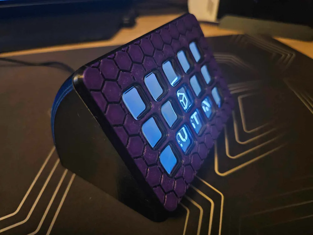 Elgato Stream Deck Faceplate and Stand by Euston - MakerWorld