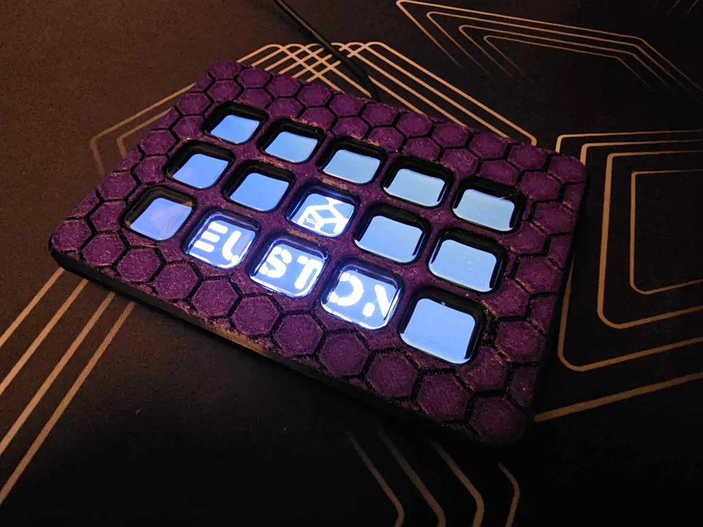 Elgato Stream Deck Faceplate and Stand by Euston - MakerWorld