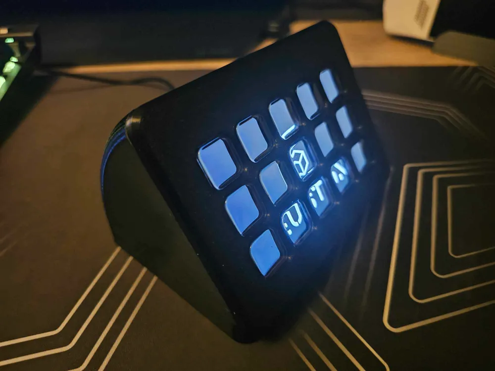 Elgato Stream Deck Faceplate and Stand by Euston - MakerWorld