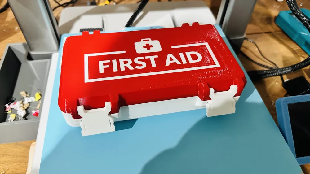 Easy-to-Print Med Kit - Free 3D Print Model - MakerWorld