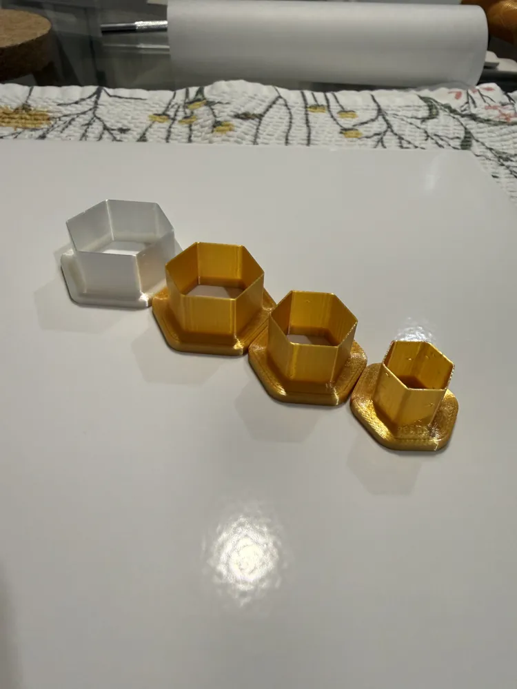 Hexagonal polymer clay cutters - Free 3D Print Model - MakerWorld