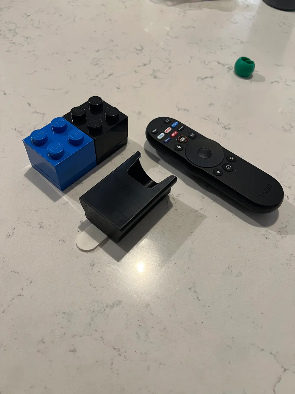 Vizio Smart TV Remote holder(XRT270R) by nguyen888 MakerWorld: Download ...
