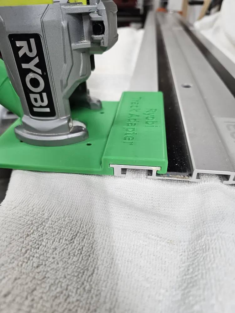 Ryobi router to Ryobi track saw track adapter by Fetzervalve MakerWorld ...