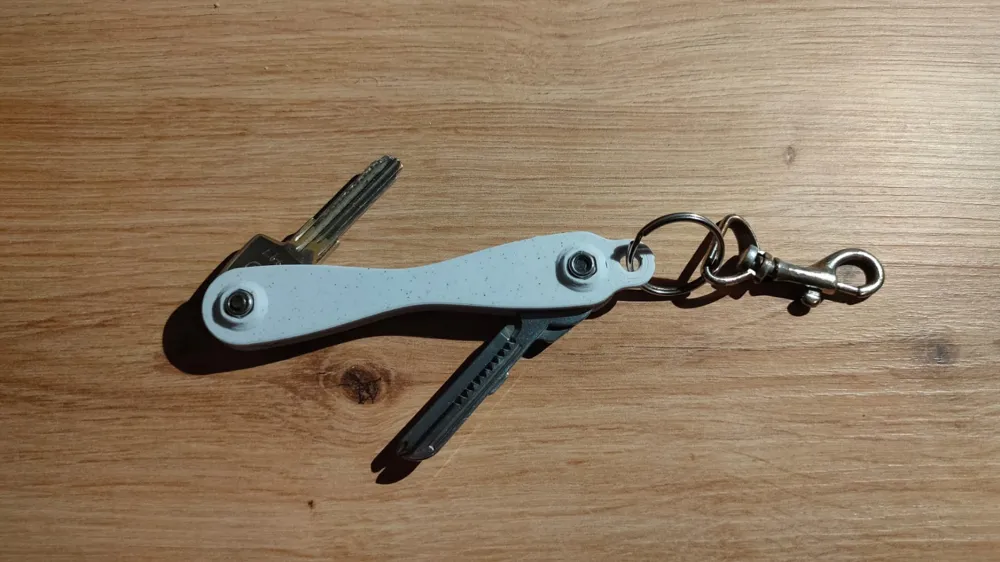 Slim Key Holder in the Shape of a Pocket Knife by TheOwl - MakerWorld