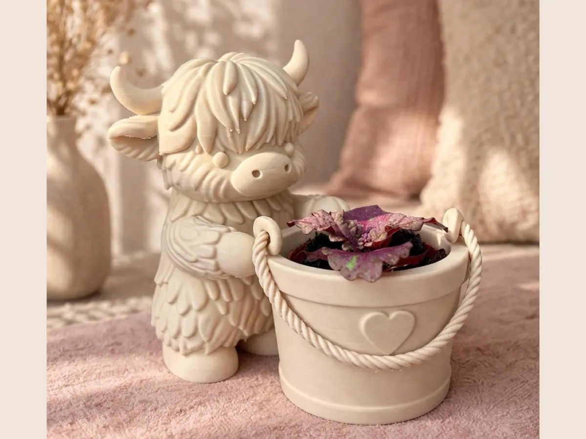 Highland Cow planter - Free 3D Print Model - MakerWorld