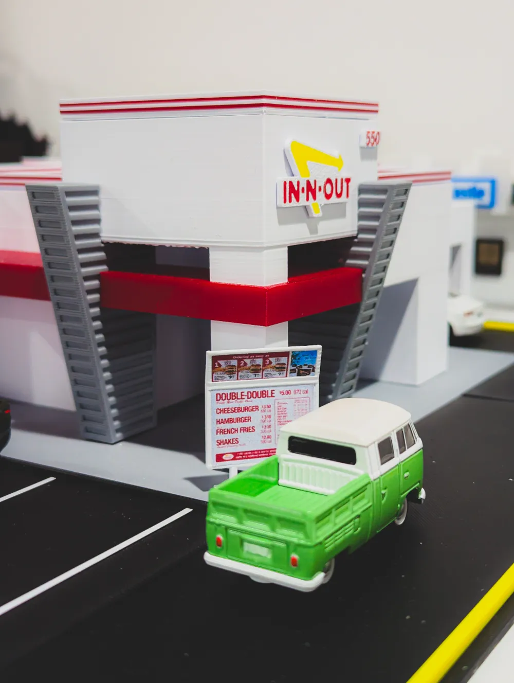 IN-N-OUT Model Set - Hot Wheels Display 1:64 Scale by LAYRLAB ...