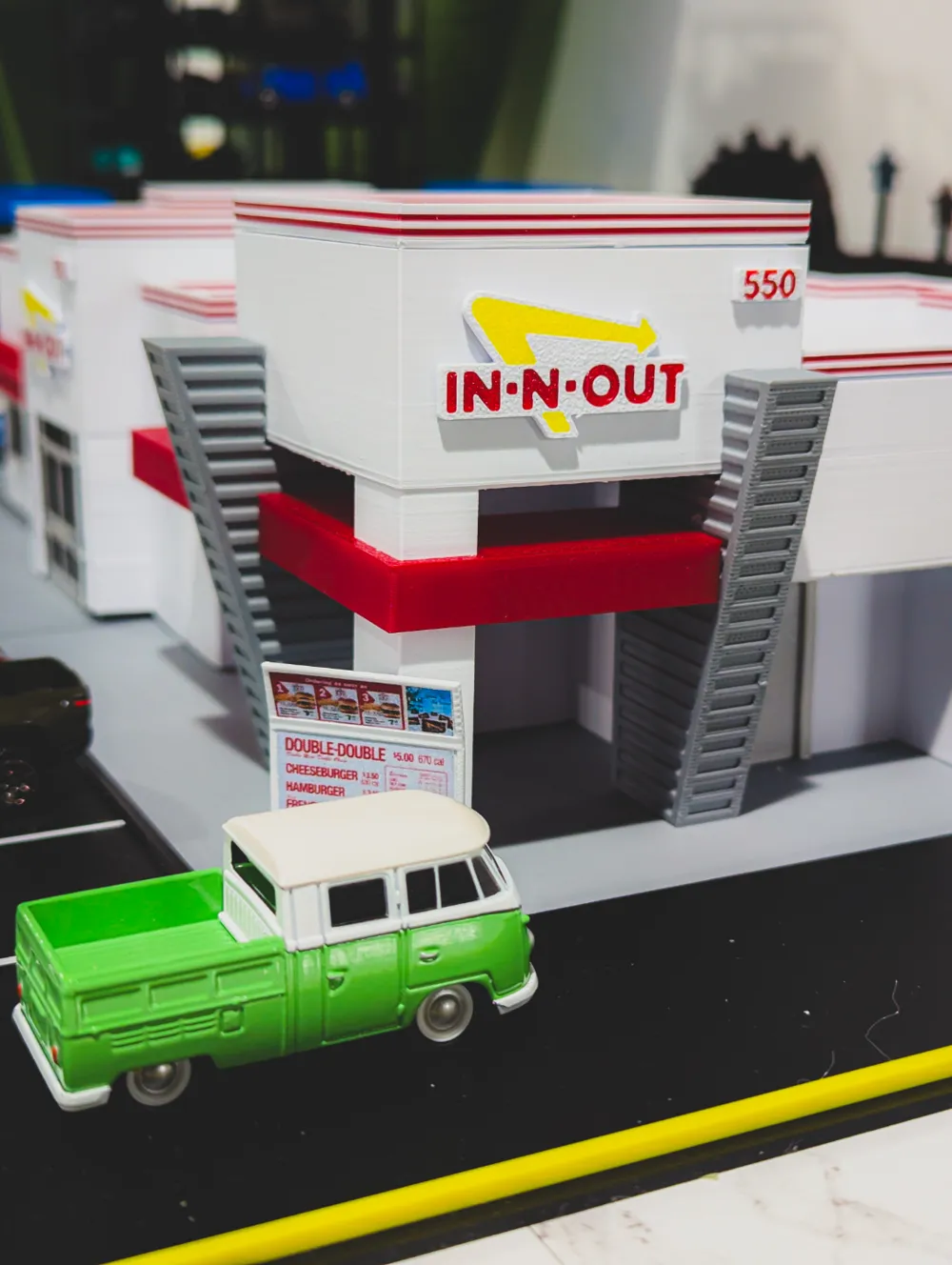 IN-N-OUT Model Set - Hot Wheels Display 1:64 Scale by LAYRLAB ...