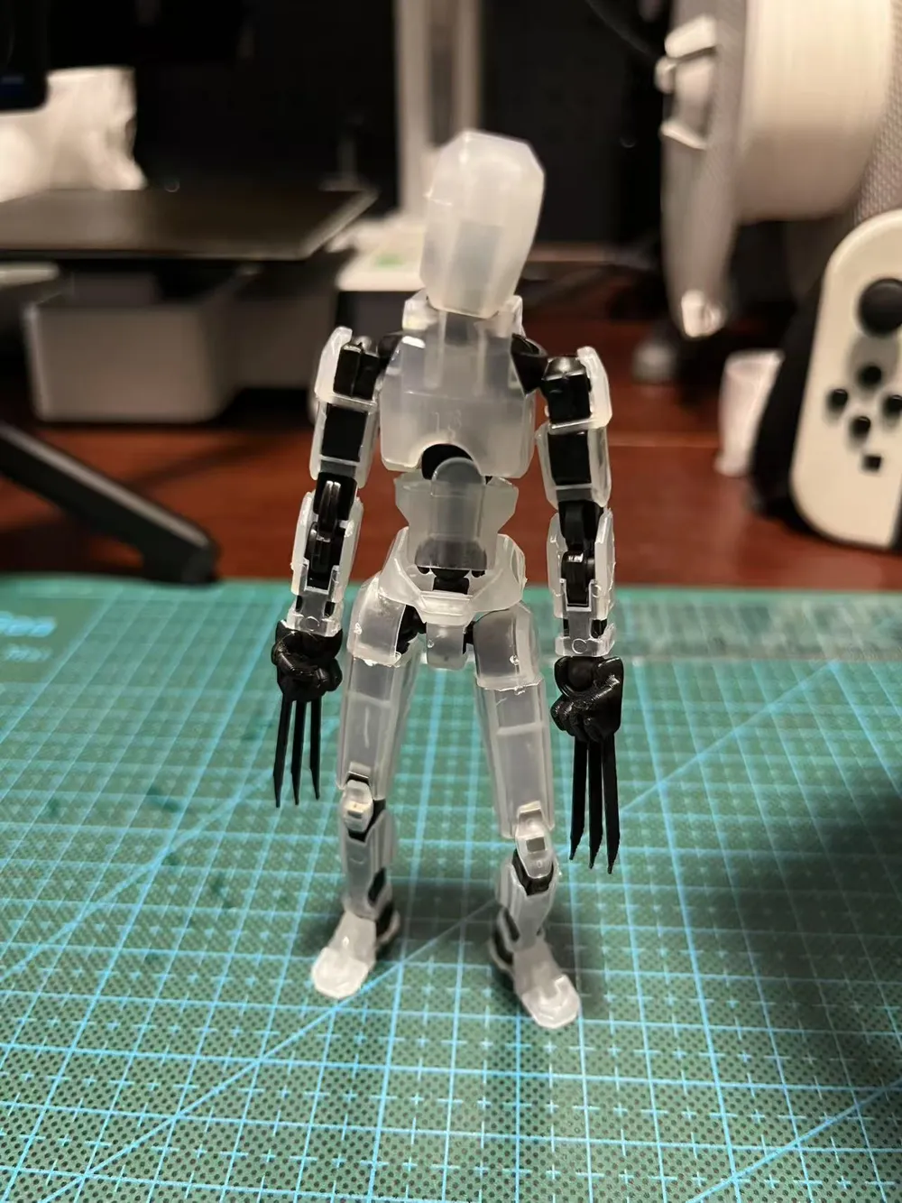 Dummy 13 Replacement Hand - Wolverine Claws - Free 3D Print Model ...
