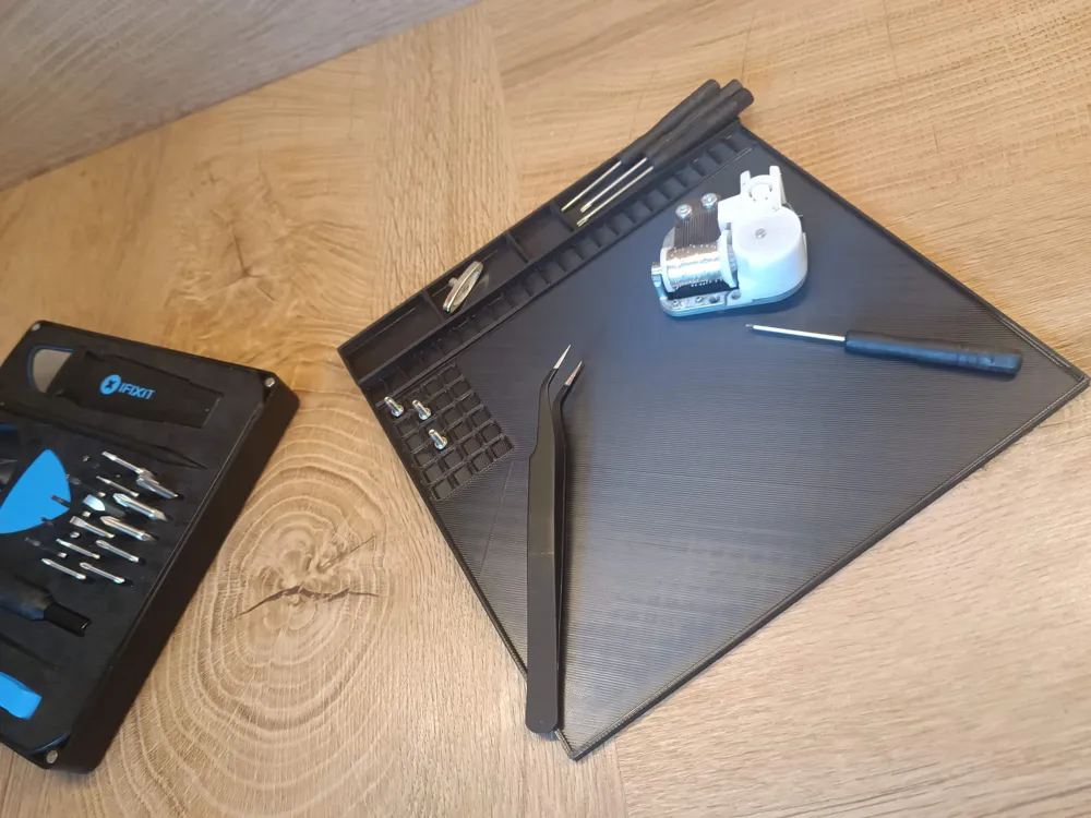 Assembly mat - TPU - Free 3D Print Model - MakerWorld